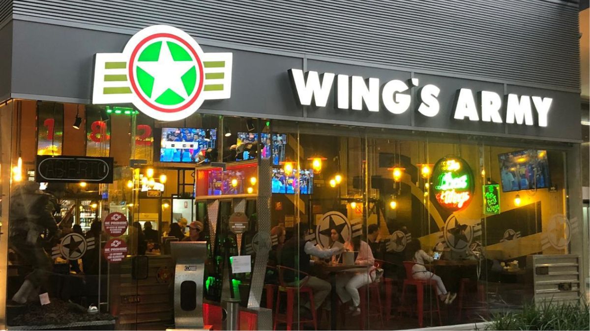 Wings Army recibe el Premio a Mejor Franquicia del año y mejor ...